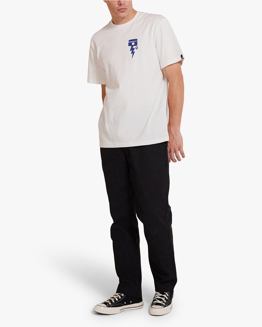 Camiseta Classics Box Fit Piston - Branca – Deus Ex Machina Brasil